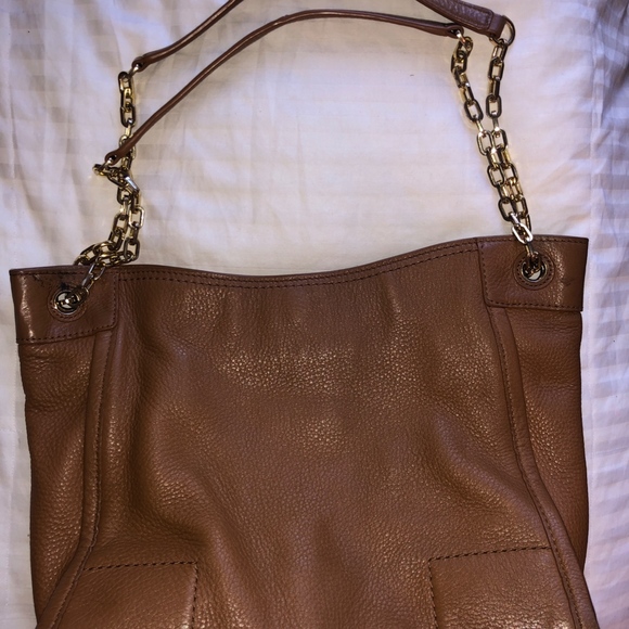 Tory Burch | Bags | Tory Burch Tan Slouchy Tote Bag With Gold Chain | Poshmark
